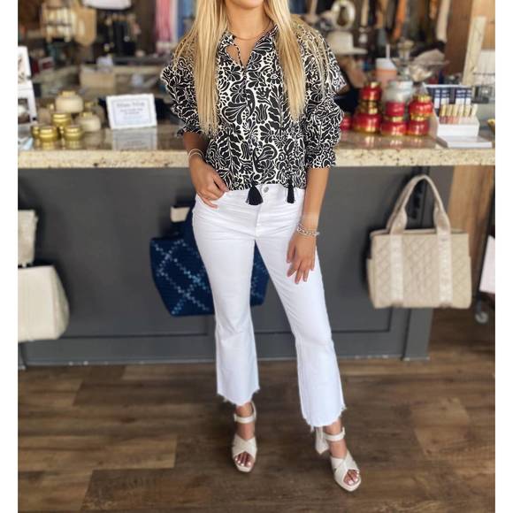 ivy jane | Tops | New Ivy Jane Billowy Sleeve Top In Blackwhite | Poshmark